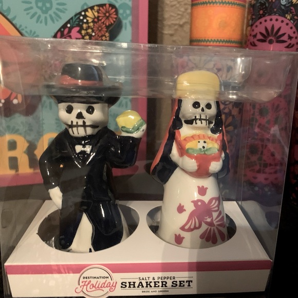 Kitchen | Dia De Los Muertos Day Of The Dead Salt And Pepper Shakers ...